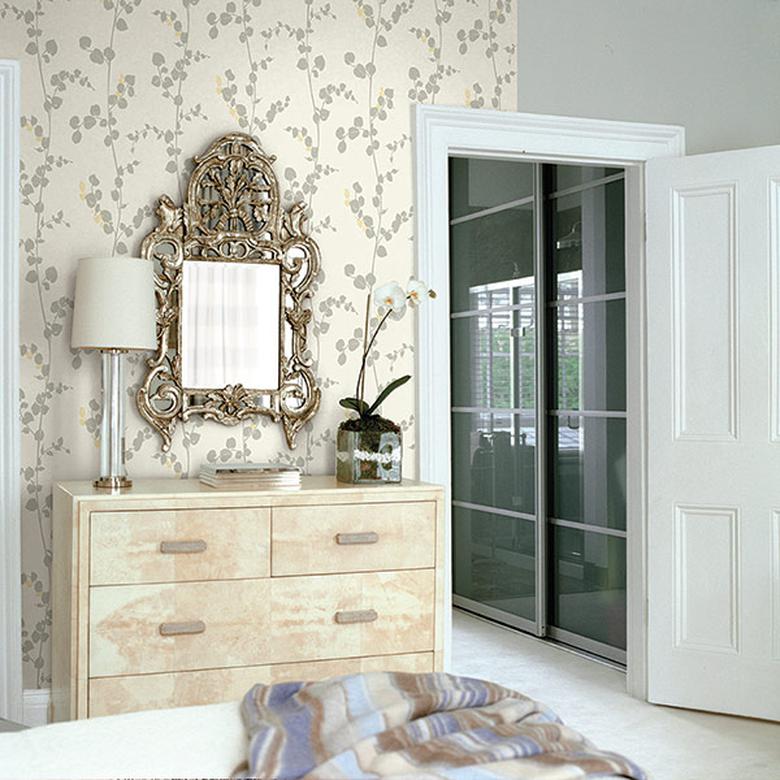 Sparkling Leaf | Paper & Ink | Wallpaper | Enquire Today | Artisan